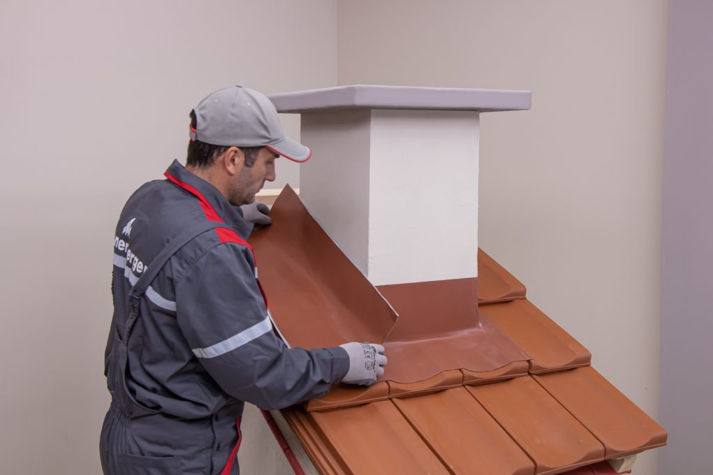 Как се изгражда коминна обшивка с Tondach Koraflex Plus